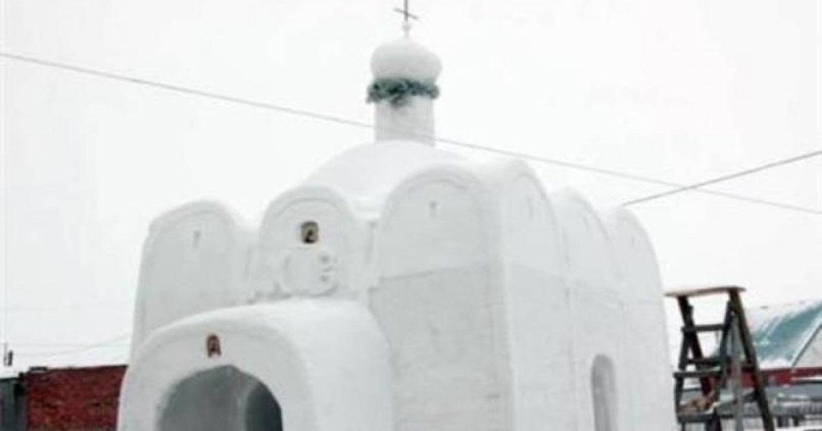 Russian man builds church of snow for village without chapel - Loop News