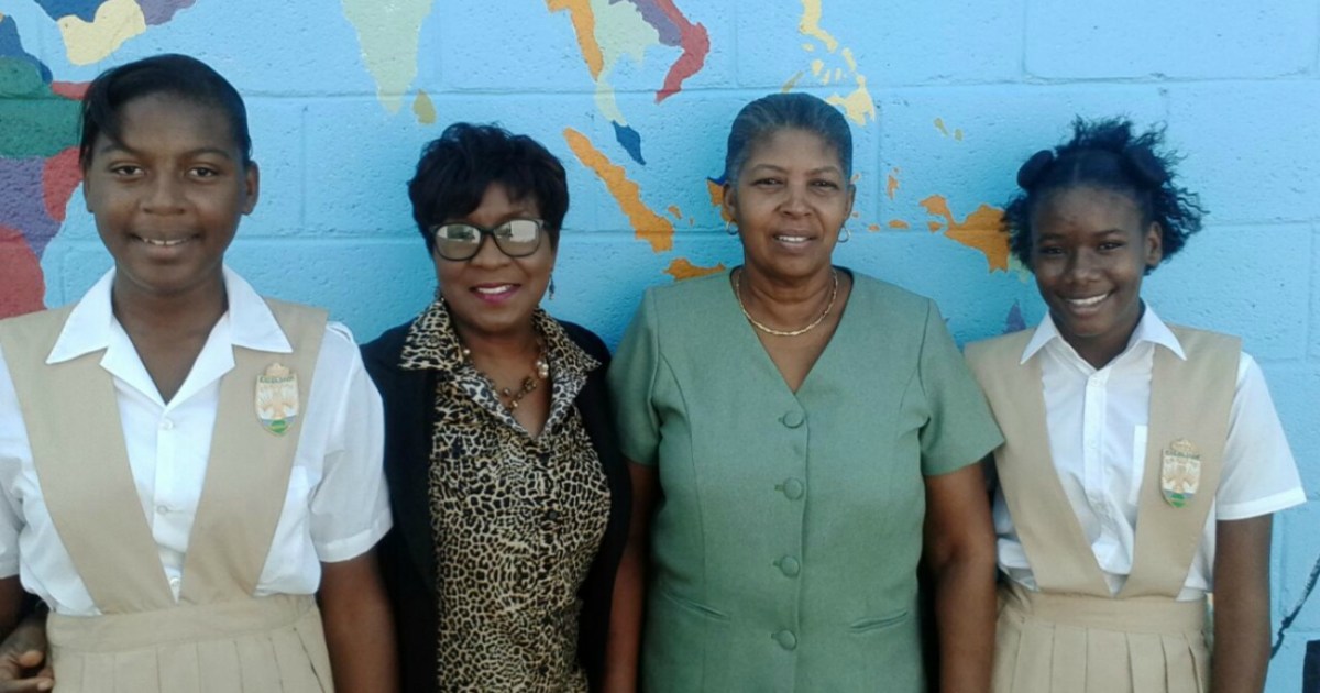 Going Places Travel gives $10,000 to Irma relief in Barbuda - Loop News