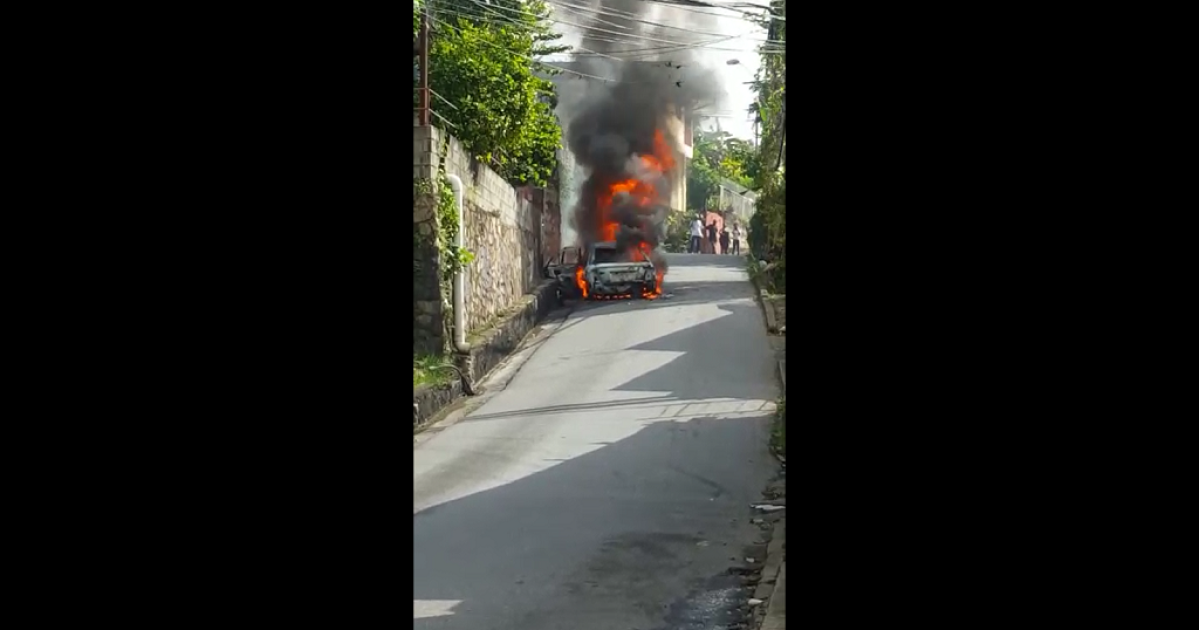 Heavy police presence in Trou Macaque following murders - Loop News