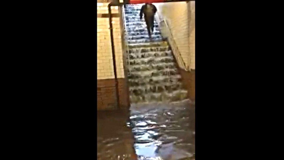 Watch: Heavy rain causes flooding in NY subway - Loop News