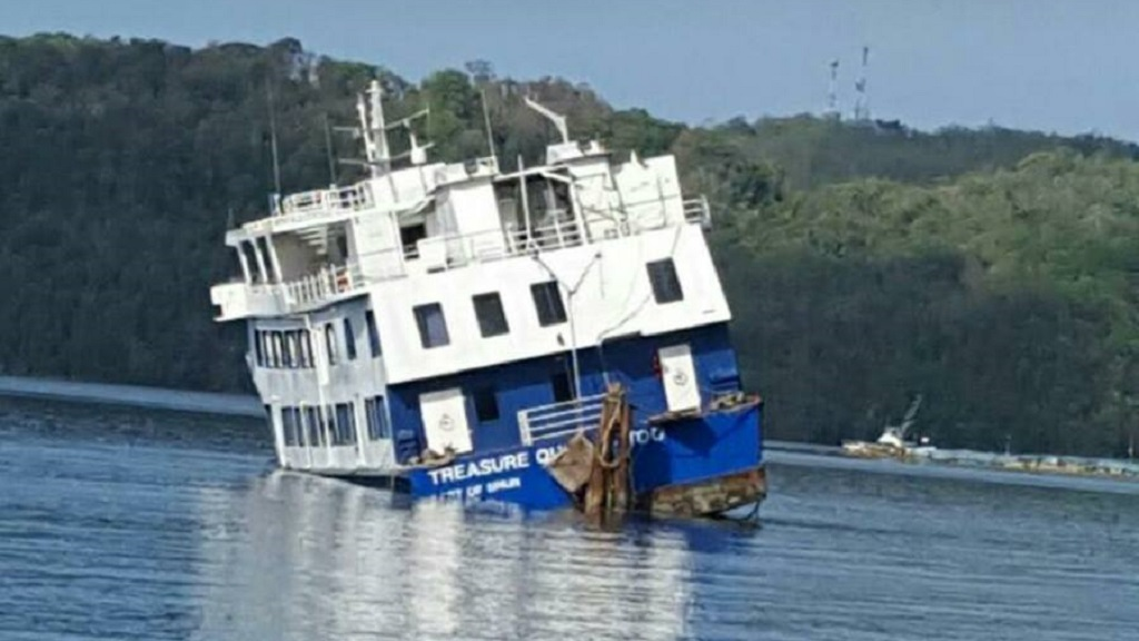 Update: Treasure Queen 2 repaired after taking on water - Loop News