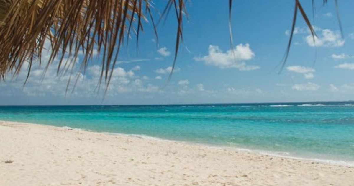 Little Cayman's Point of Sand selected as a top secret beach - Loop News
