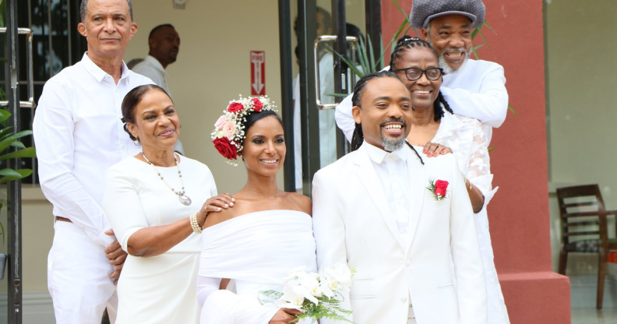 Red House wedding for Machel and Renee - Loop News