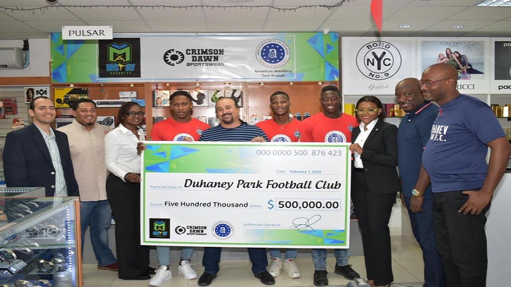 Duhaney Park FC receives $500,000 in sponsorship - Loop News