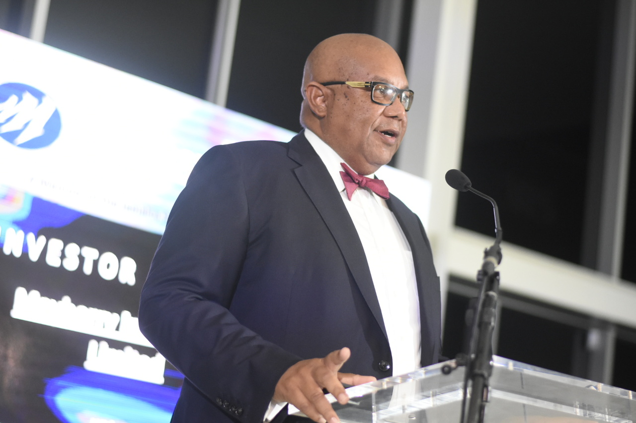 Guard cash in anticipation of deals, Mayberry tells investors - Loop News