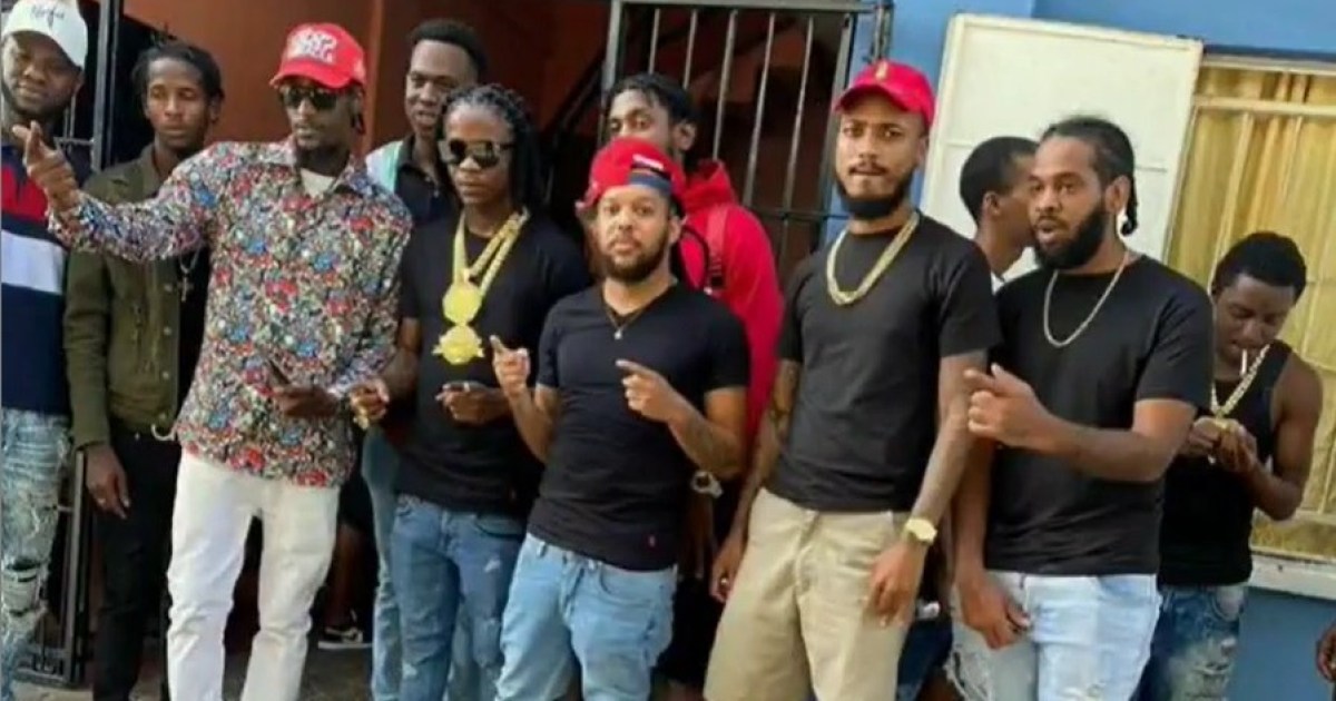 Commissioner supports gang truce; calls for them to turn in guns - Loop ...