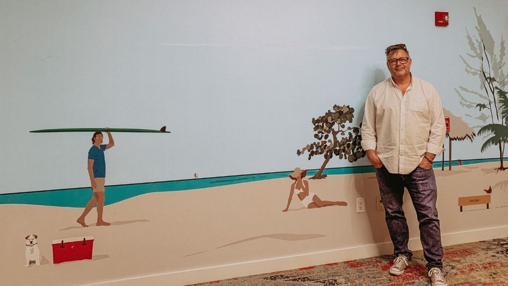 Local artist creates mural for Cayman Enterprise City - Loop News