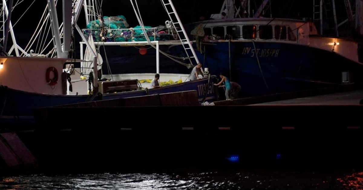 Laura slams Louisiana coast with fierce winds, surging sea - Loop News