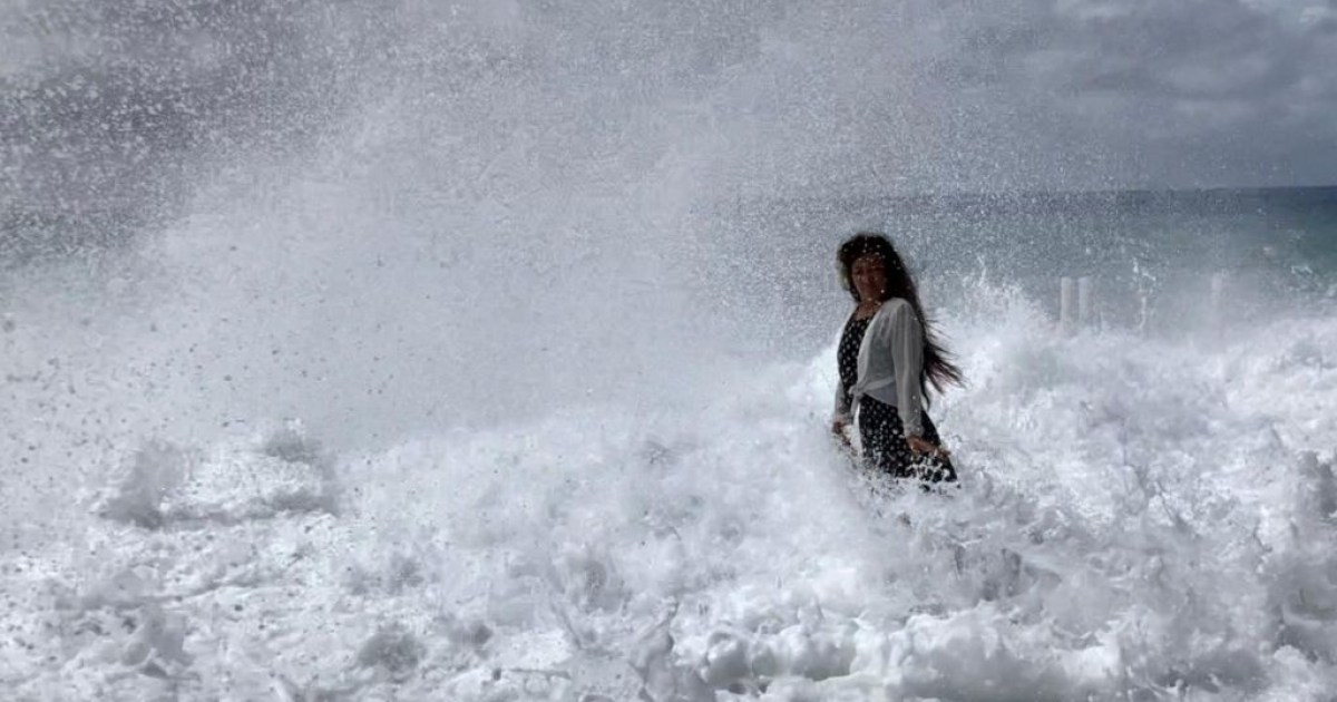 WATCH: Some of the most alarming waves to hit Cayman during Delta ...