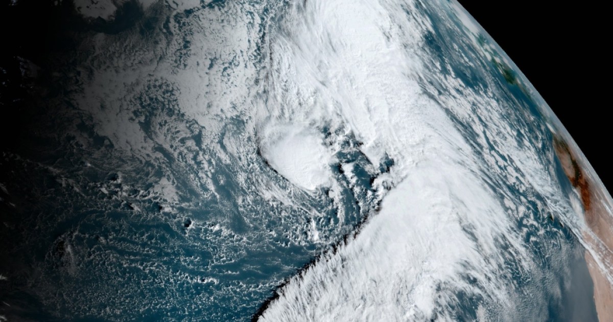 Record breaking storm forms in the northeastern Atlantic - Loop News