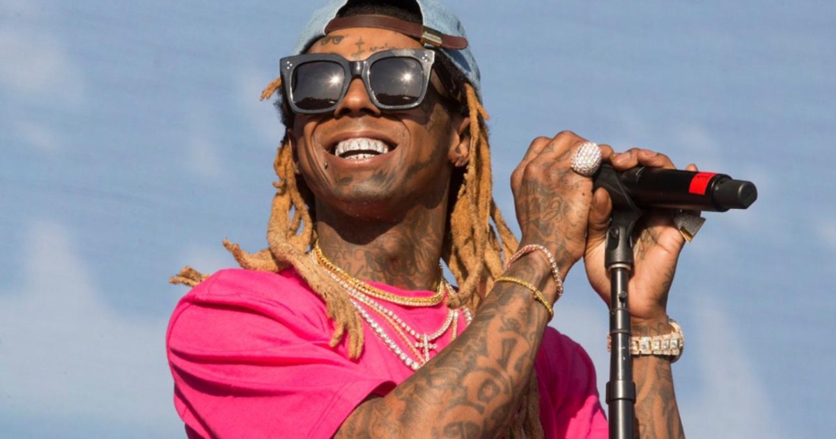 Rapper Lil Wayne pleads guilty to federal weapons charge - Loop News