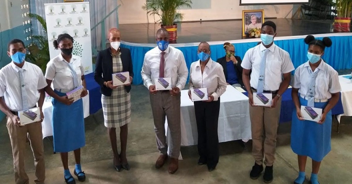 Class of 1987 secures 150 tablets for St Catherine High students - Loop ...