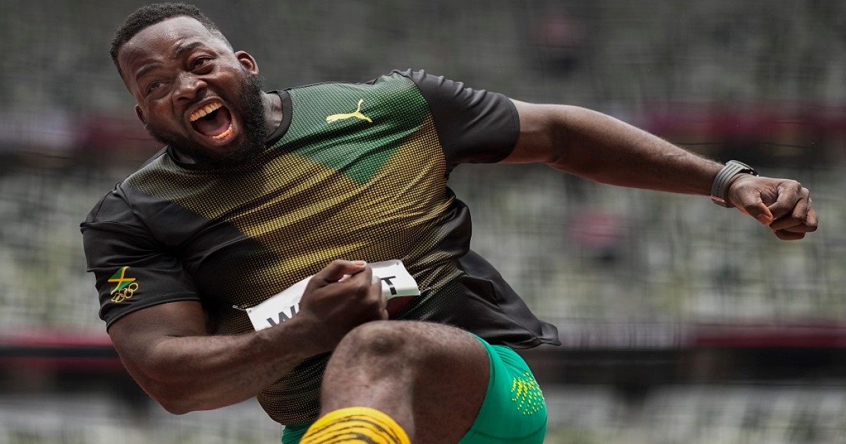 Chad Wright advances to discus final in Tokyo, Dacres and Smikle out ...