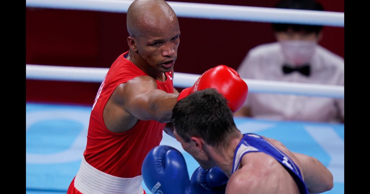 Cuban boxer Iglesias wins gold in Tokyo - Loop News