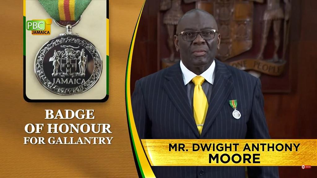 'I would do it again,' businessman says of defending cop under attack - Loop News