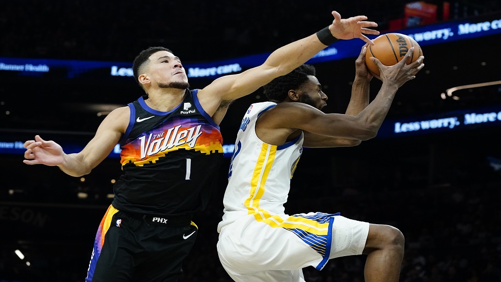 NBA: Suns top Warriors, tie franchise mark with 17th straight win - Loop News