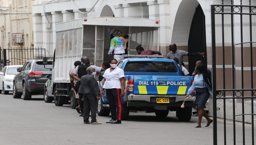 Cops testify that alleged gangster fired at them in chase in ‘Spain ...