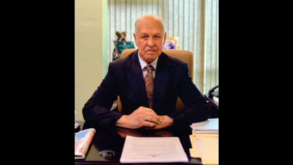 Dr Yesu Persaud. - Loop News