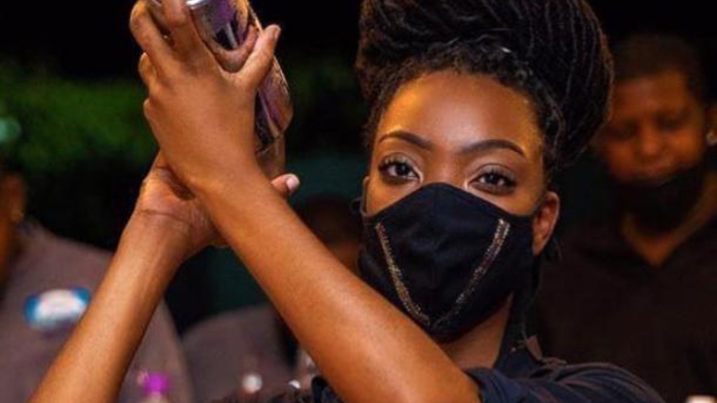 Ashley breaking the bias against female bartenders in Barbados - Loop News