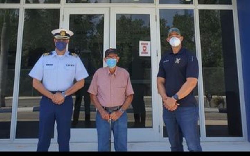 Capt. Paul Hurlston visits the Cayman Islands Coast Guard - Loop News