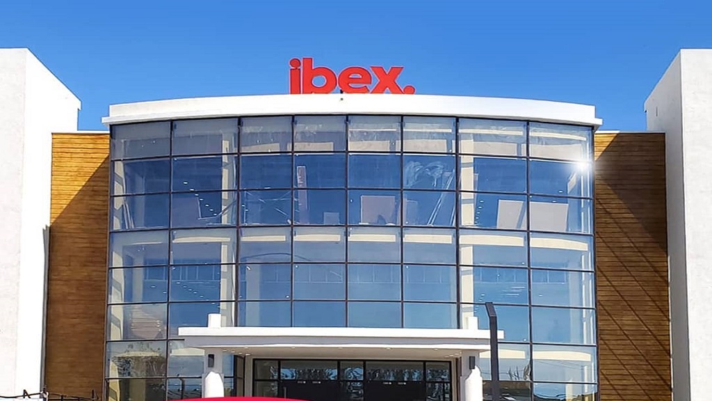 ibex team raises $1m to help coworker pay for new prosthetic legs ...