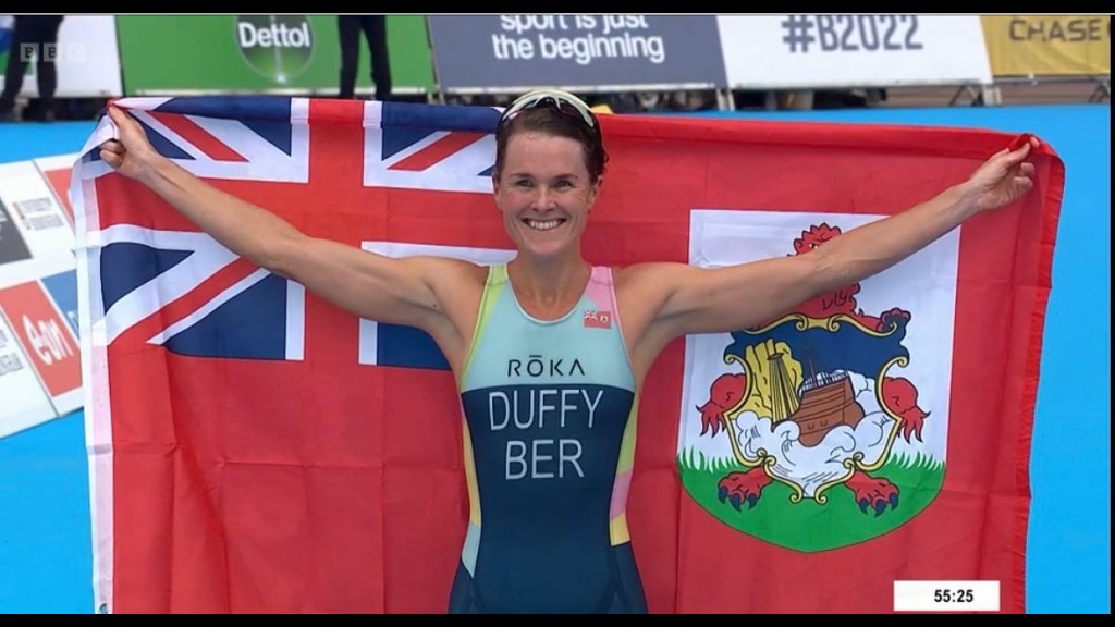 Birmingham 2022: Flora Duffy wins Gold for Bermuda in triathlon - Loop News
