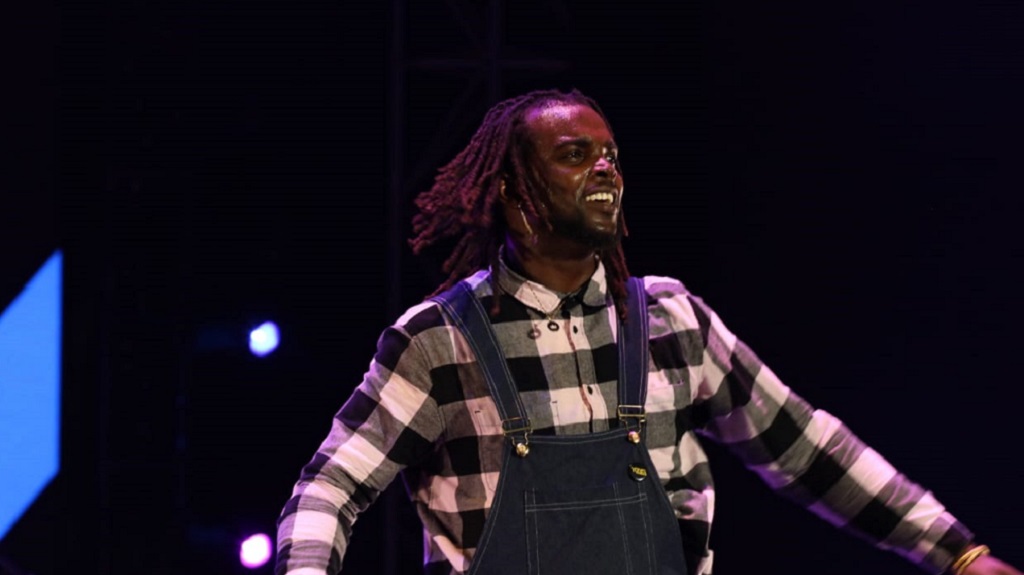 Loop Lens: Early vibes on night 2 of Reggae Sumfest - Loop News