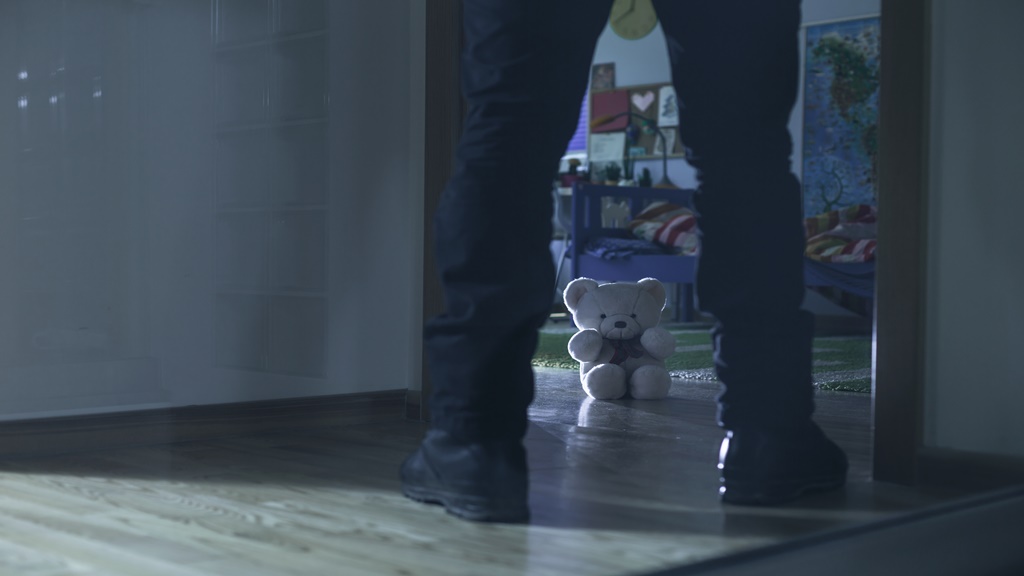 How to identify a pedophile: 5 warning signs - Loop News