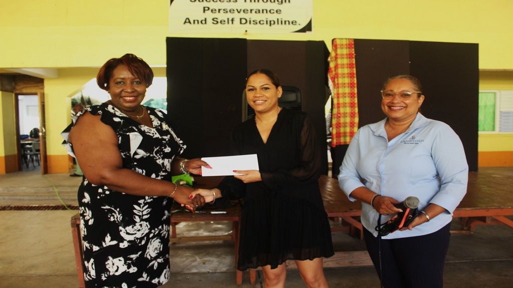 Landings donates EC$5,000.00 to Dame Pearlette Louisy Primary School ...