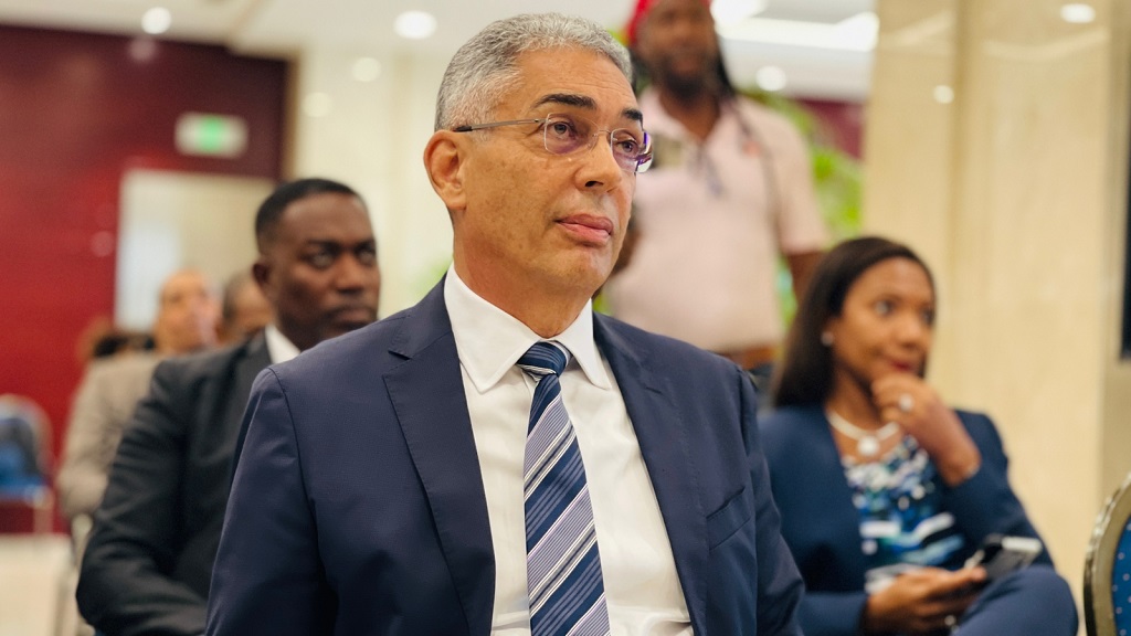 BOJ Governor Richard Byles is the new Chairman of the FSC - Loop News