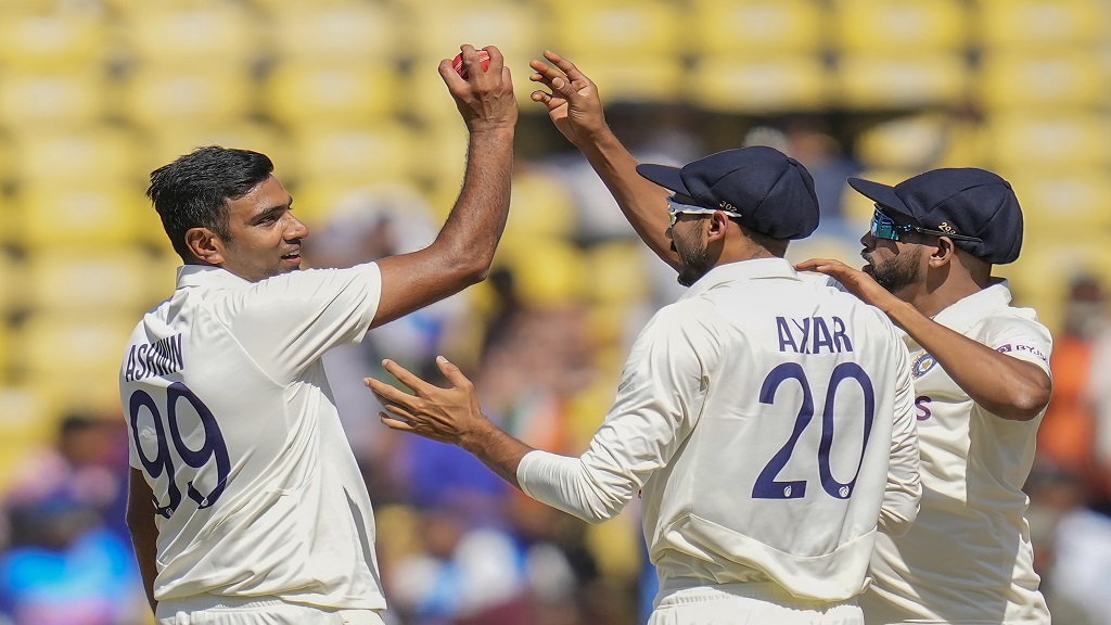 Ashwin, India send Australia to embarrassing 3-day defeat - Loop News