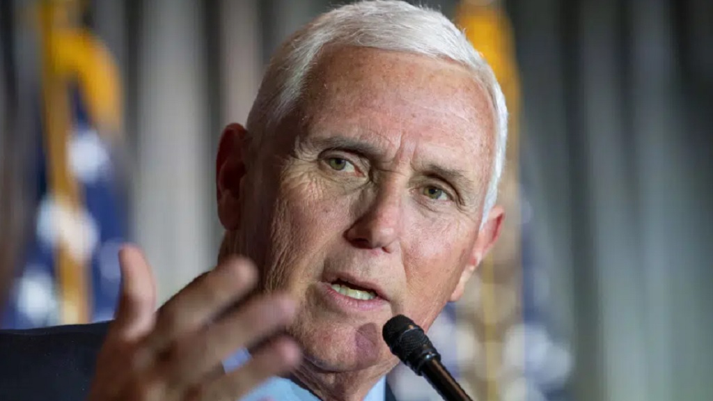 Pence says Trump ‘endangered my family’ on Jan 6 - Loop News