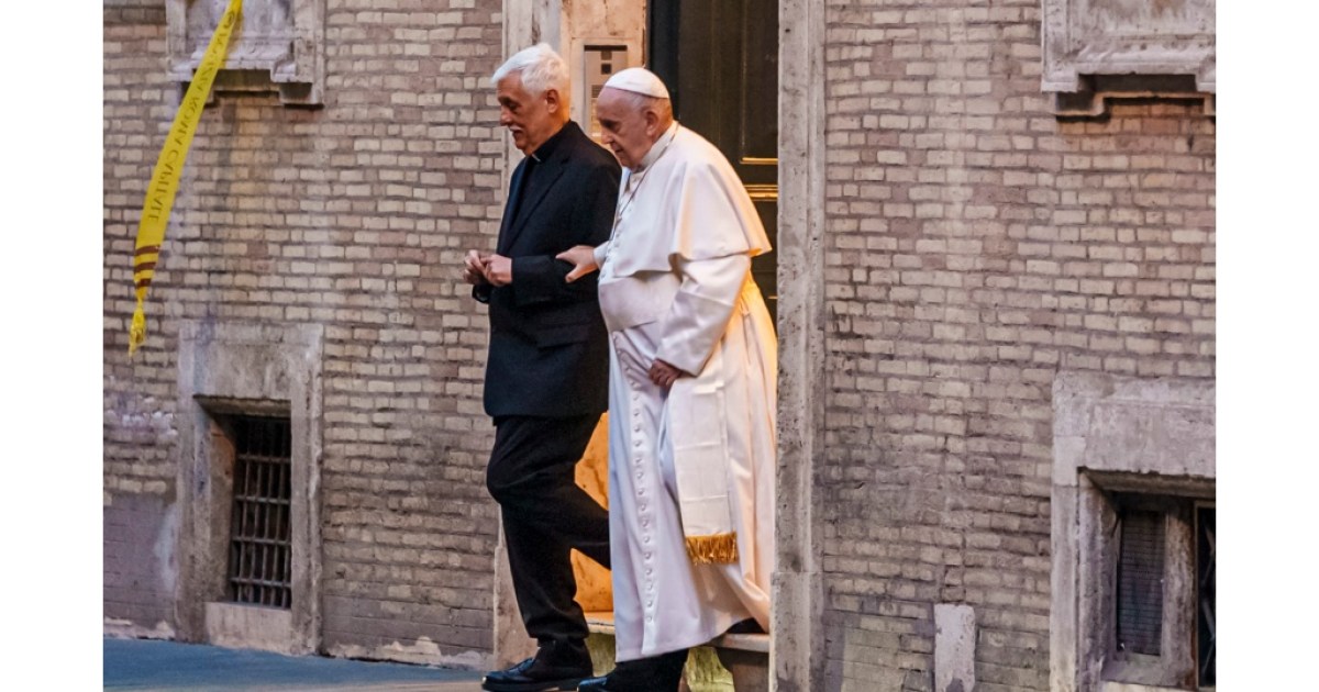 Jesuits expel prominent priest accused of abusing women - Loop News