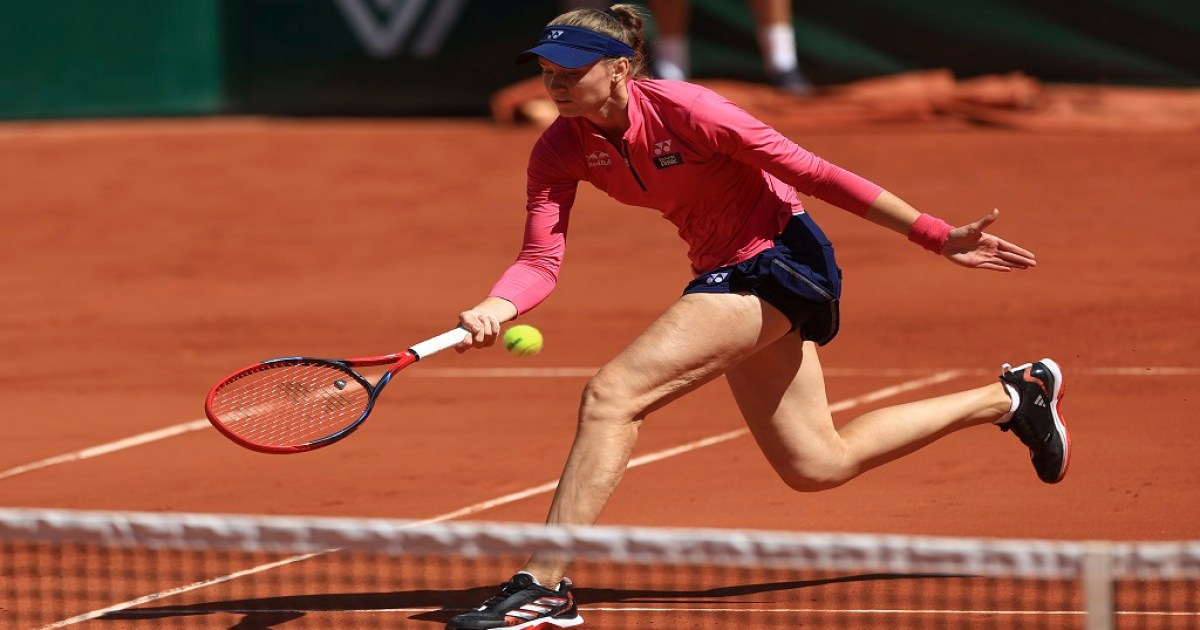 Rybakina beats Czech teen to reach 3rd round at French Open - Loop News
