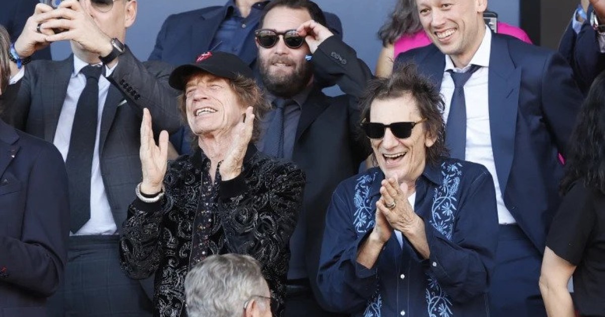 Mick Jagger attends ‘clasico’ soccer game - Loop News
