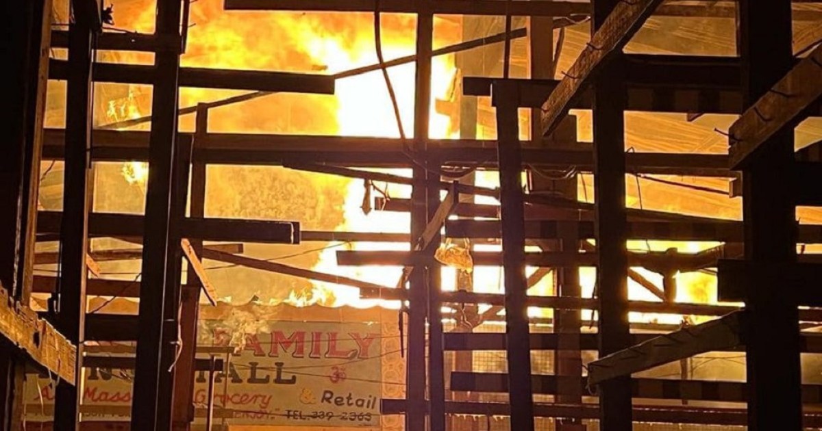 Guyana: Fire ravages section of Skeldon Municipal Market - Loop News