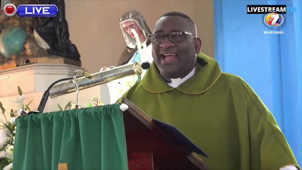 Father Albert challenges parents on Catholic upbringing - Loop News