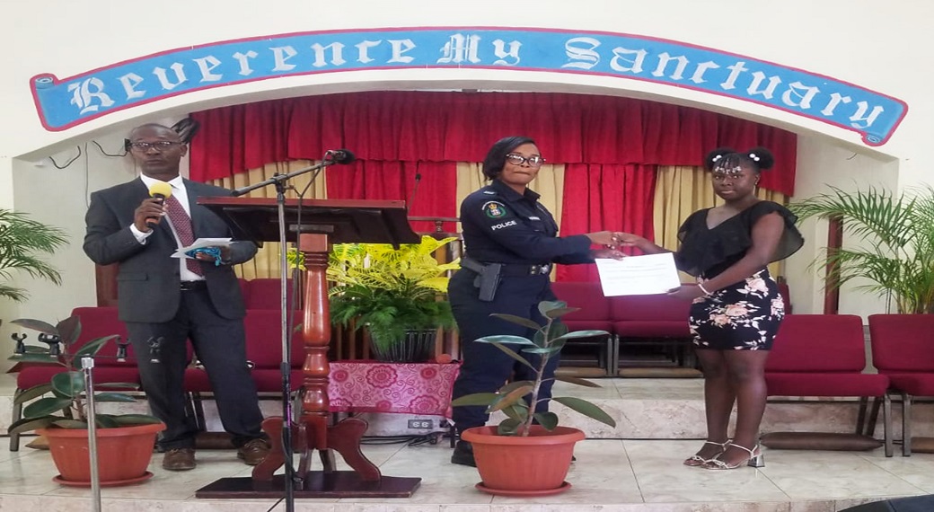 Nearly 2,000 Jamaicans apply for Dr Barry Wint Scholarship - MOHW ...