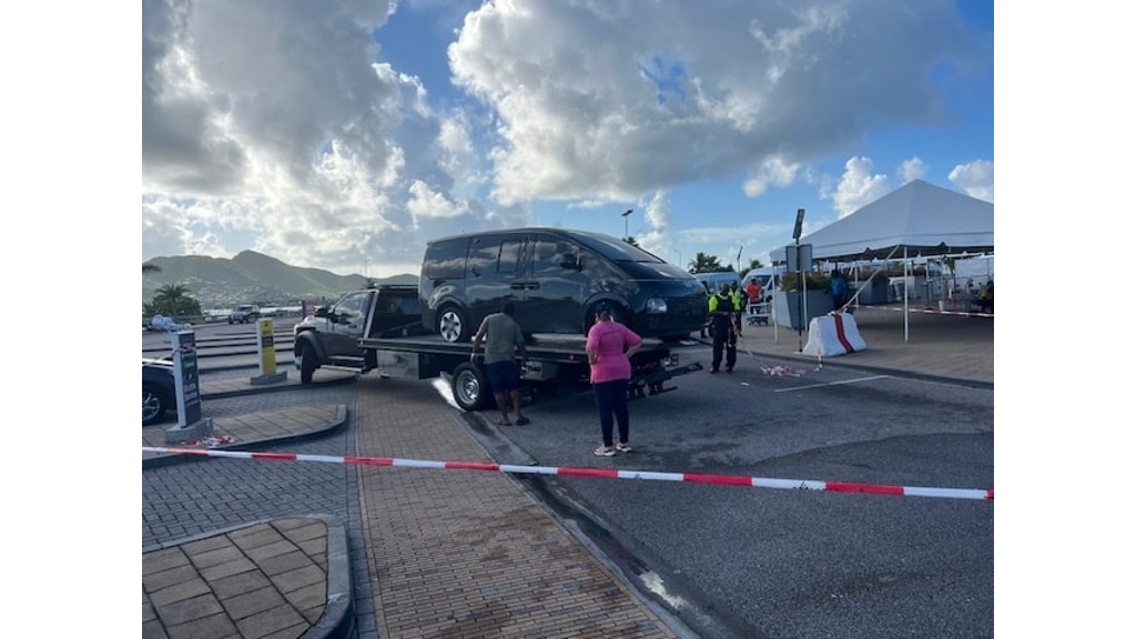 Trinidadian artiste and entourage shot in St Maarten - Loop News
