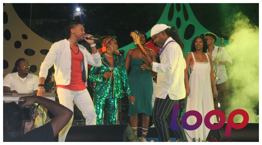 Mahalia's Christmas Corner Christmas - Loop News