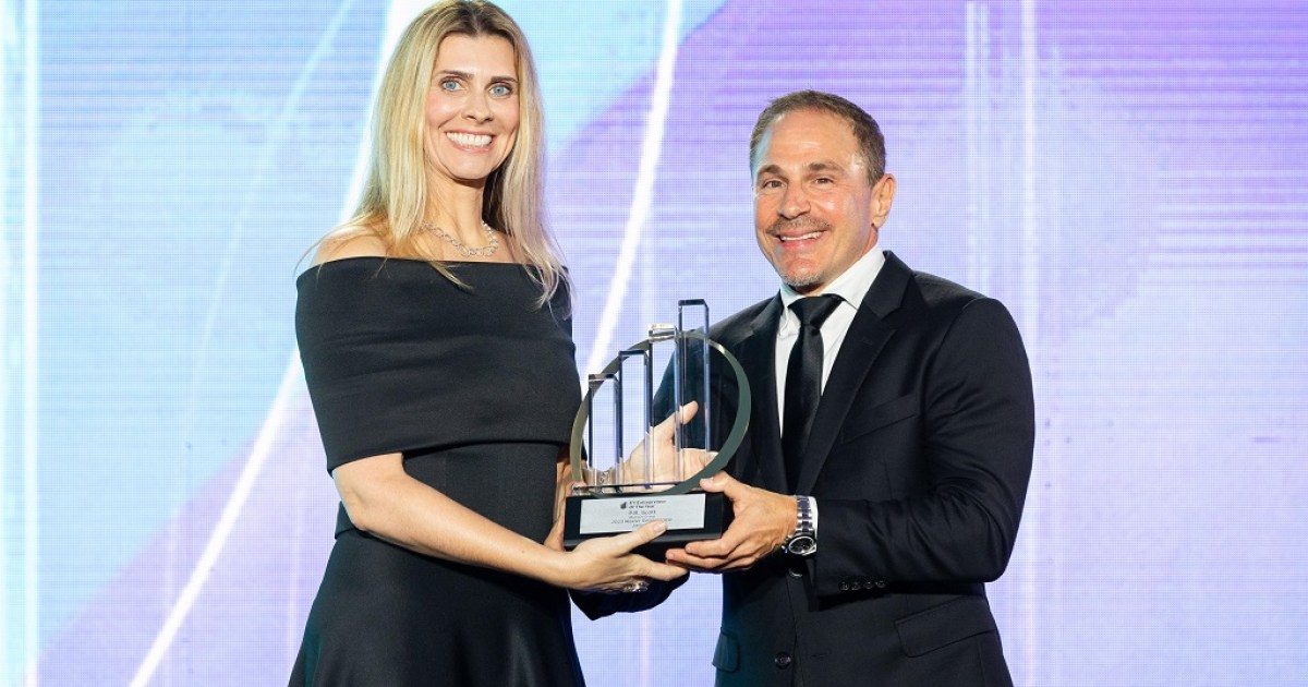 PB Scott cops Ernst & Young Entrepreneur of the Year Jamaica award ...