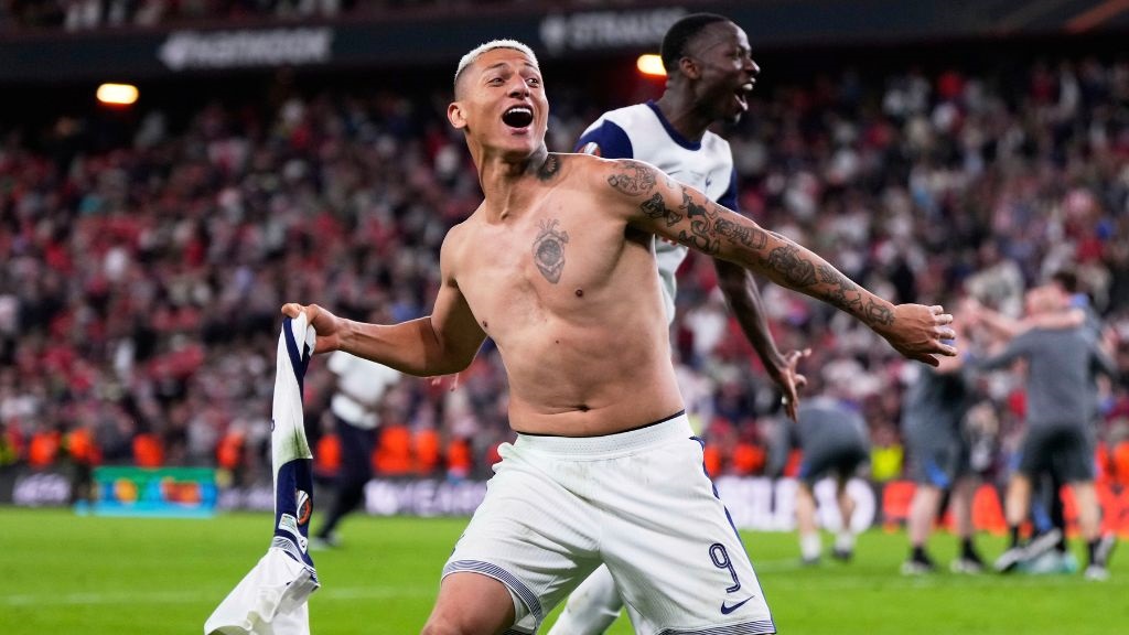 Tottenham beat Man United 1-0 for Europa League title and end long ...